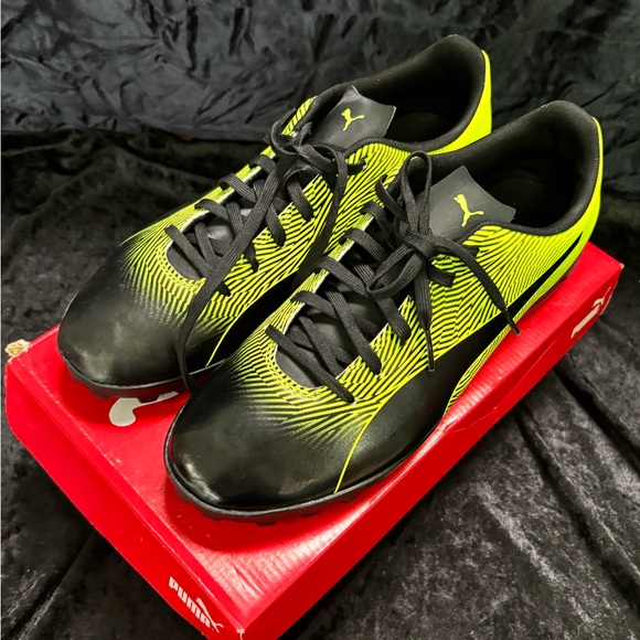 Puma | Shoes | Puma Spirit 2 Black And Neon Yellow Athletic Shoes ...
